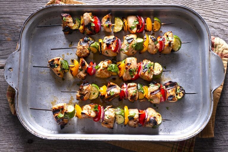 Chicken and Veggie Kabobs with Brown Rice | The Leaf