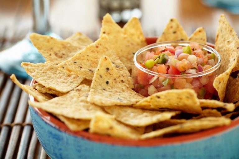 Healthy Chips to Curb a Snack Attack | The Leaf Nutrisystem