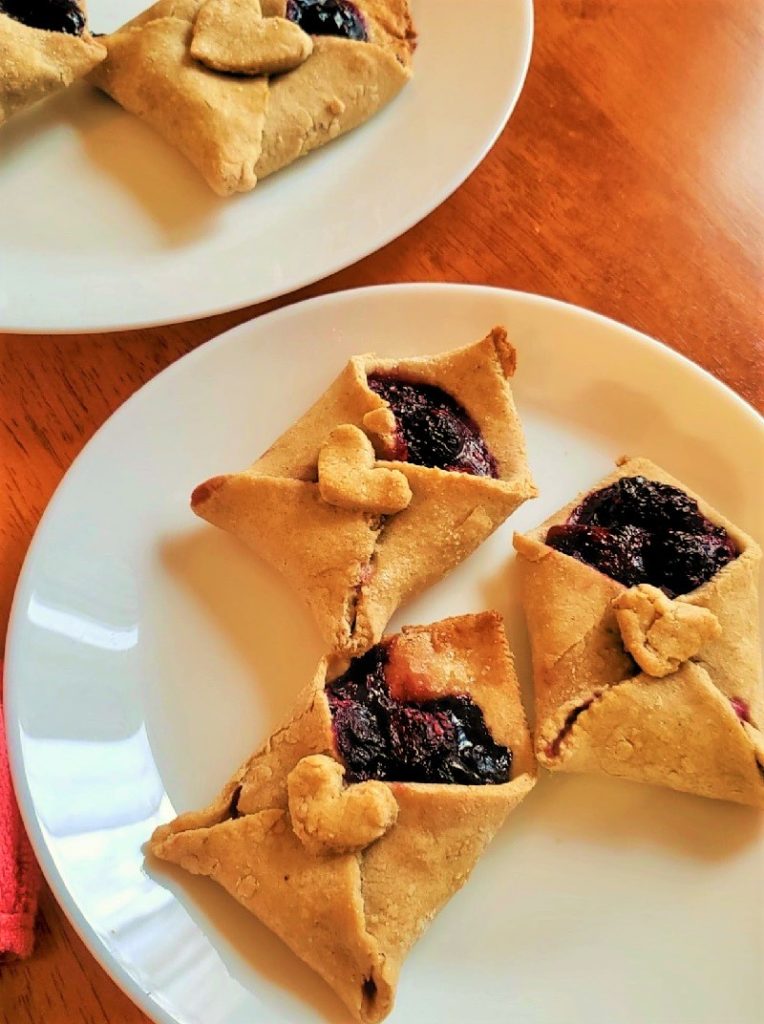 Valentine Berry Pie Love Letters | The Leaf