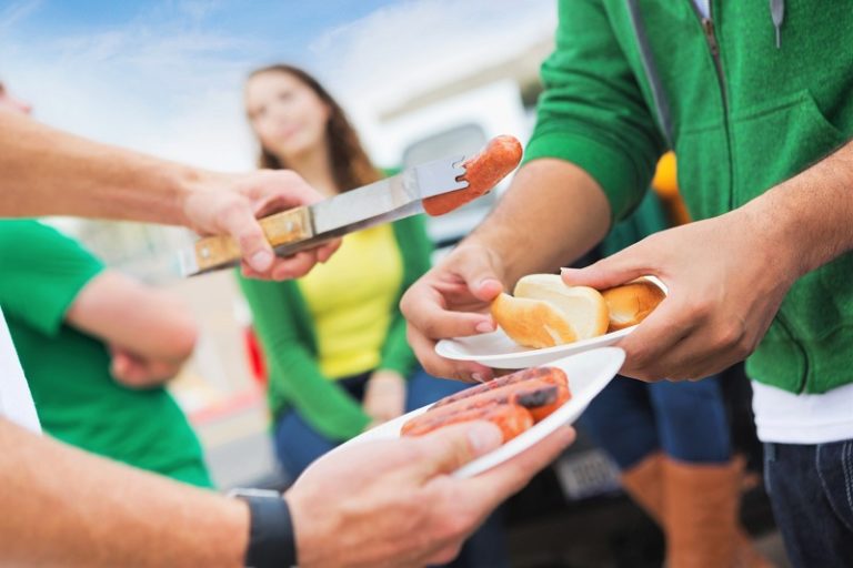 Healthy Tailgate Food – 10 Tips | The Leaf