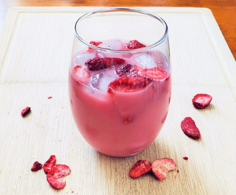 Healthy and Easy Pink Drink Recipe | The Leaf