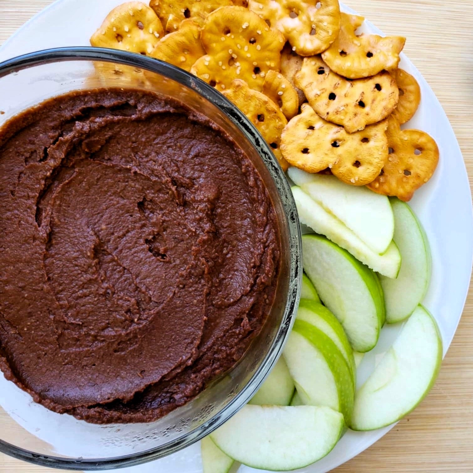 Chocolate Dessert Hummus Recipe | The Leaf